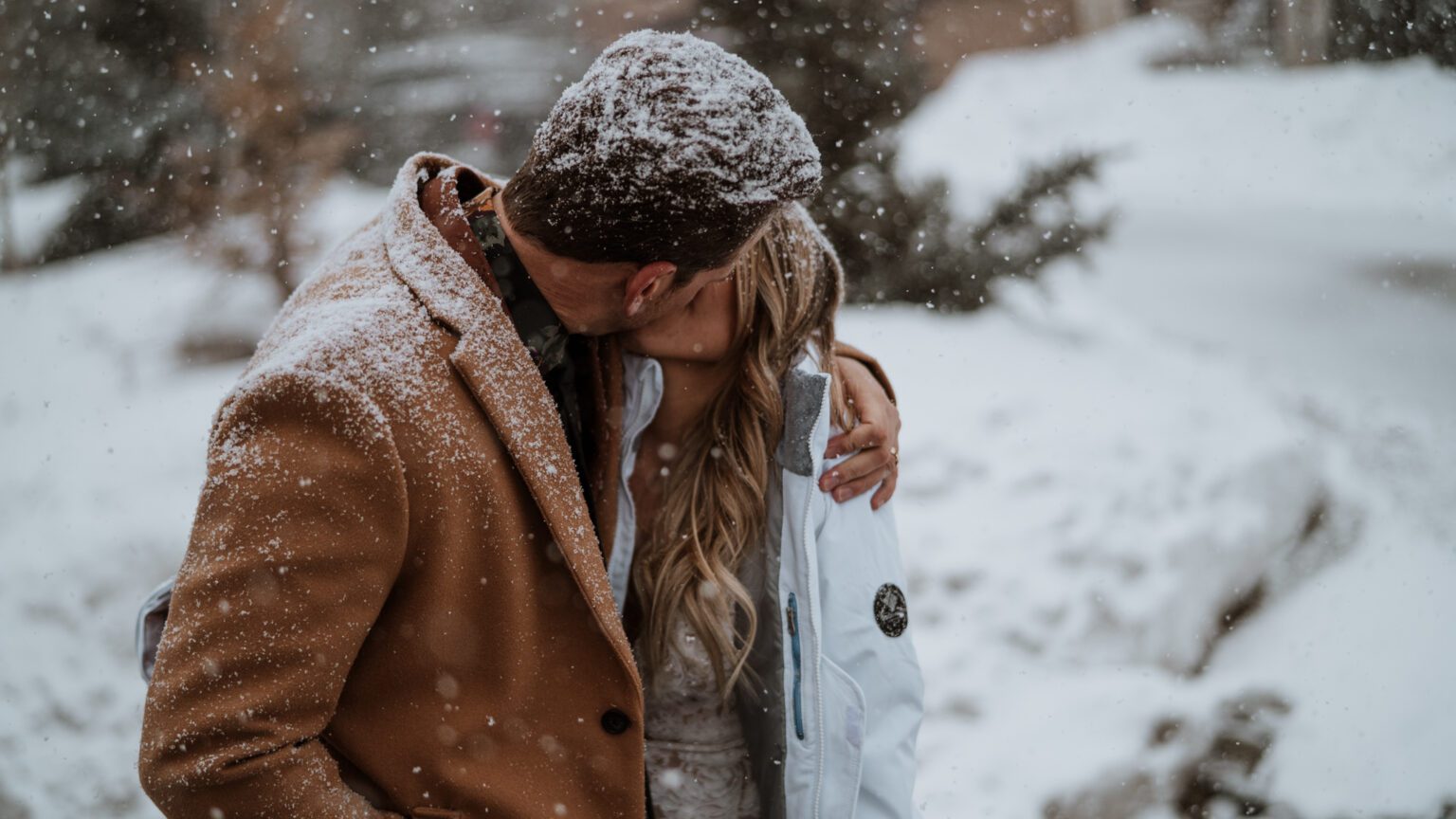 A Snowy Winter Wedding in Colorado | Basecamp Visual