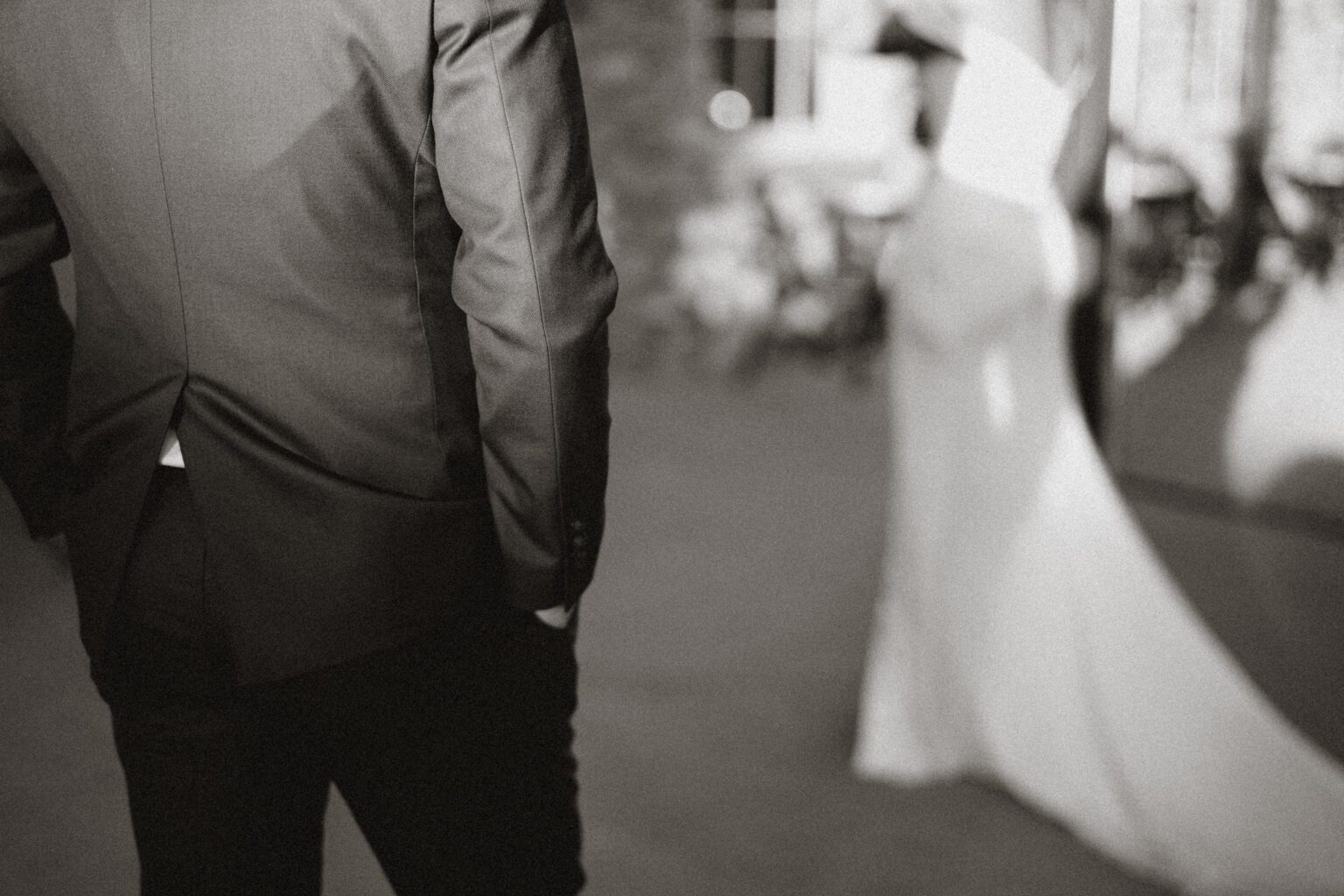 A Photographer's Guide to Embracing & Loving Direct Light Wedding ...